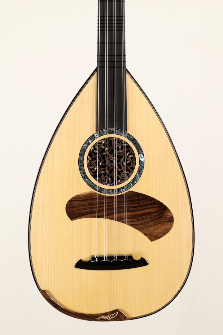 Custom Lavta – Luteart